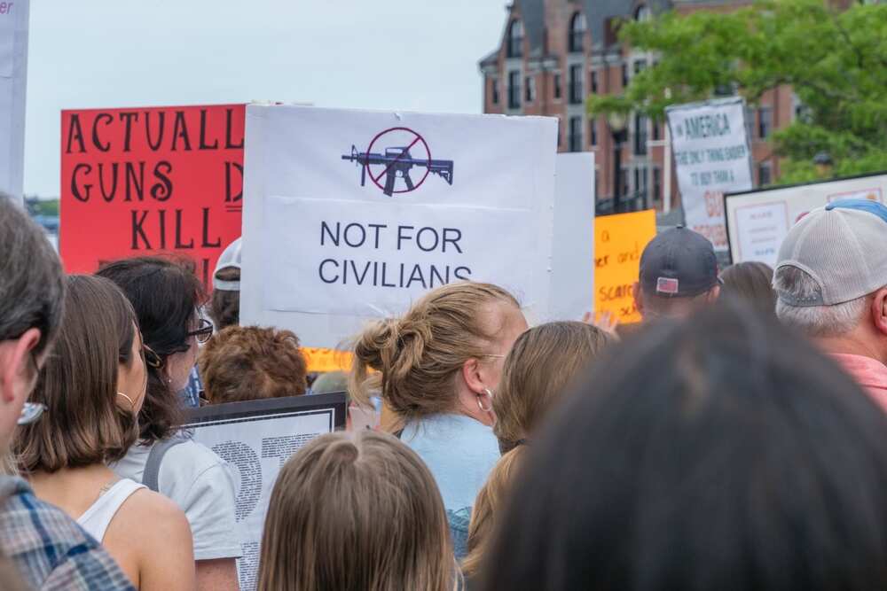 Students Demand Assault Weapons Ban Following Gun Violence | Daily Answer